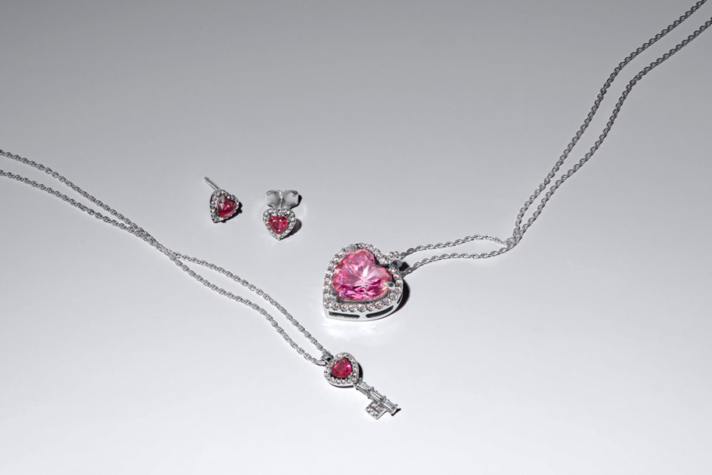 Pandora - Kiemelt szíves kulcs collier nyaklánc - GLAMI.hu