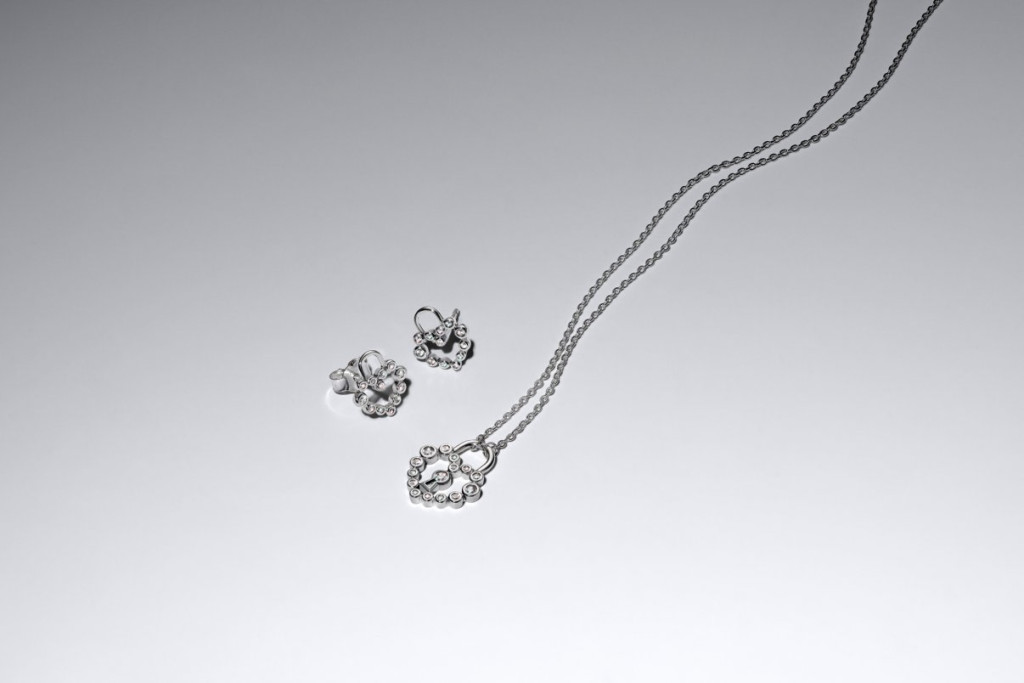 Pandora - Szikrázó szív lakat gombfülbevaló - GLAMI.hu