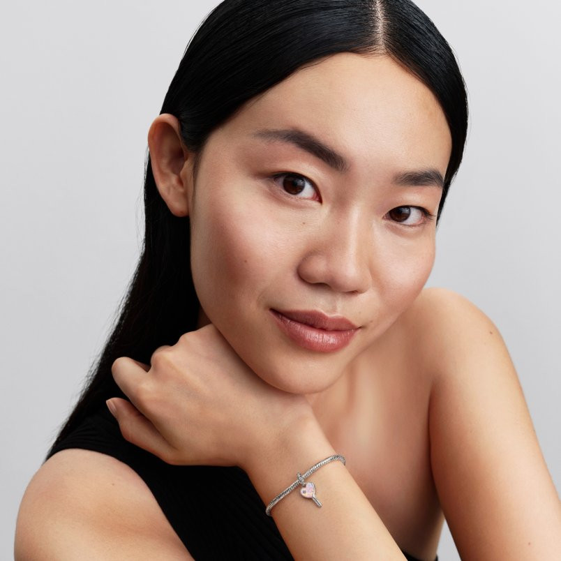 Pandora - Opálfényű szív kulcs függő charm - GLAMI.hu